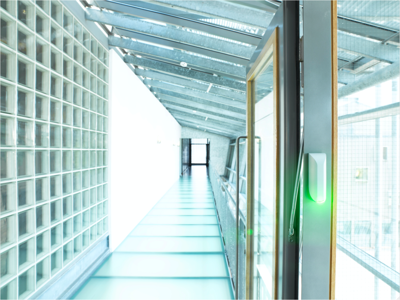 Understanding RFID tags and readers in access control